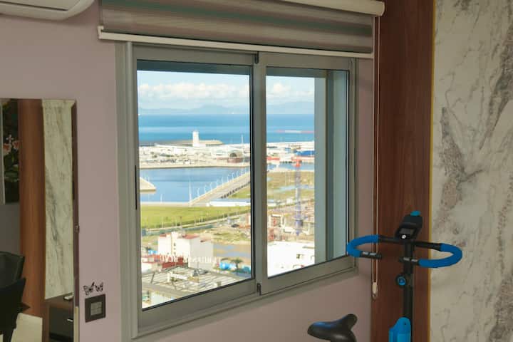Escapade Bleue Au Centre-ville Vue Sur Mer + Pool - Tanger