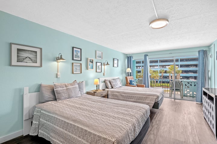 Lovely Beachy Studio Condo - Myrtle Beach State Park, Myrtle Beach