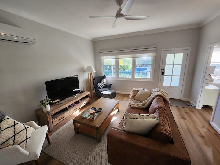 Farmstay Peppercorn Cottage. - Bannockburn, Australia