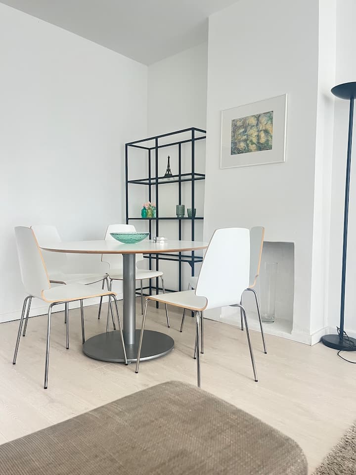 Bright Apartment In The Hart Of Rotterdam - Barendrecht