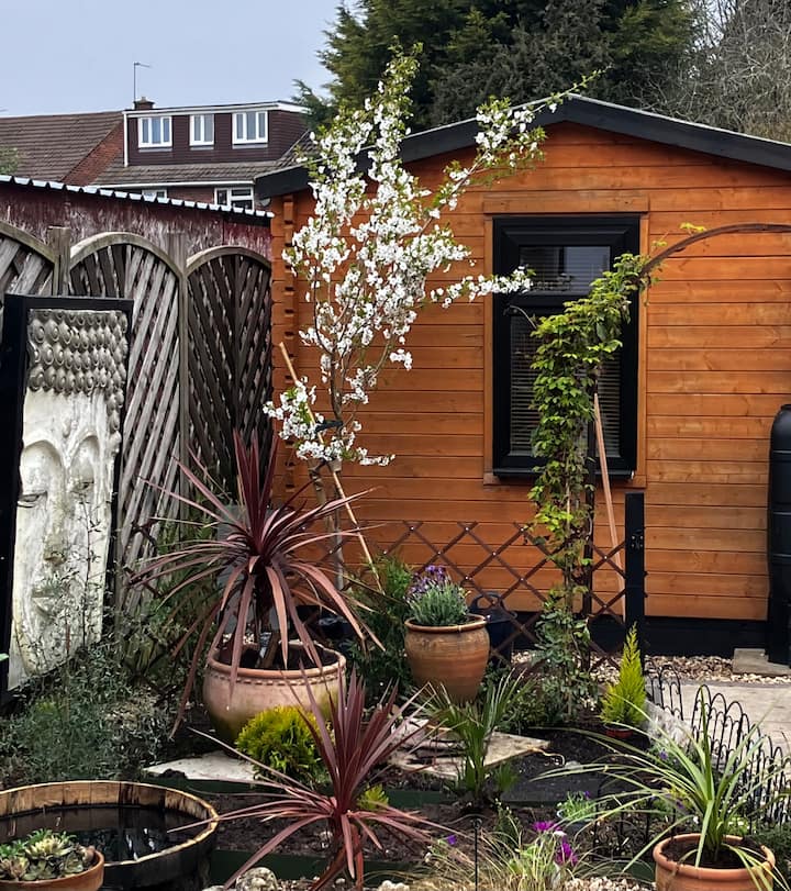 Tachbrook Cabin: A Quiet Garden In Leamington Spa - Leamington