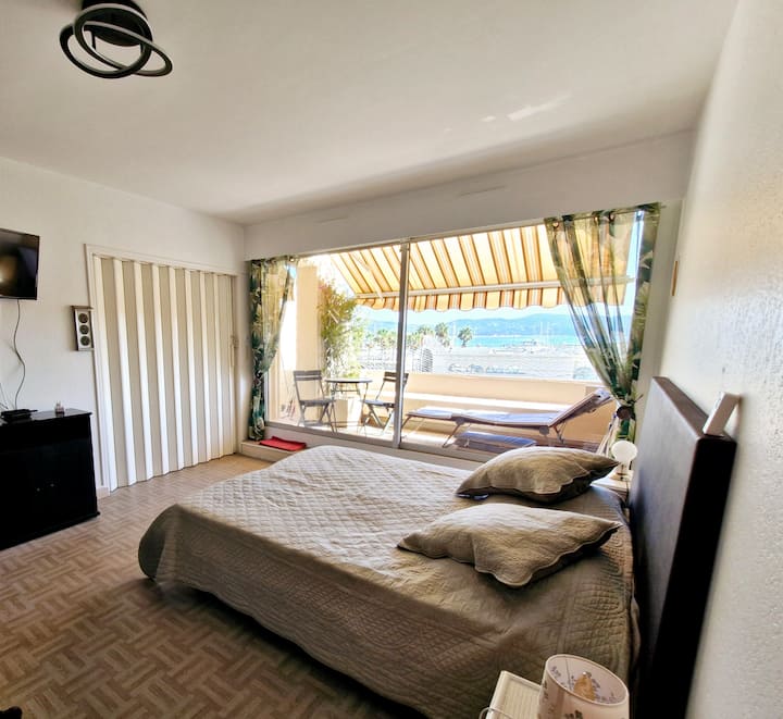 Logement Climatisé Indépendant Tres Belle Vue Mer - Cavalaire-sur-Mer