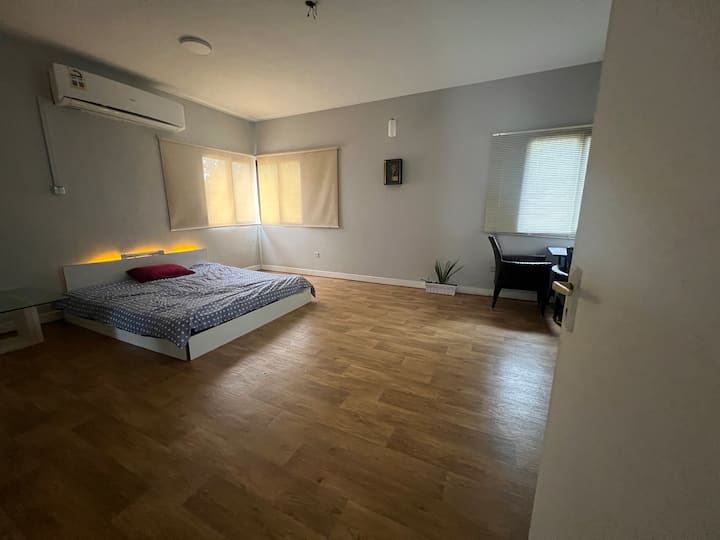Super Large Room, Privet Bathroom, Sea View - 阿曼