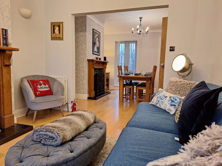 Luxury Period Home With Views Of Tutbury Castle - Derbyshire