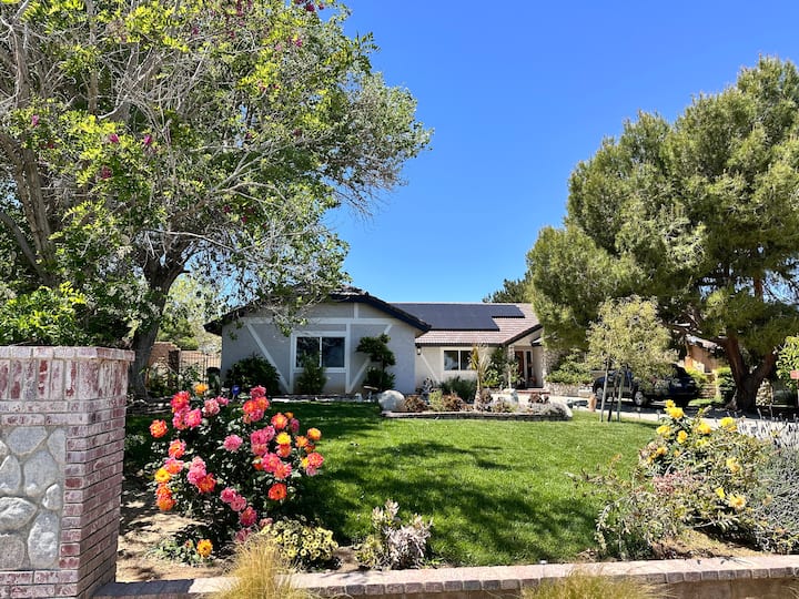 Quartz Hill Desert Oasis - Lancaster, CA