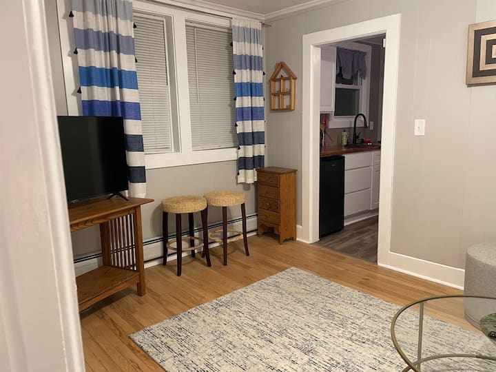 Cozy Private Space With Kitchen - Norwich, CT