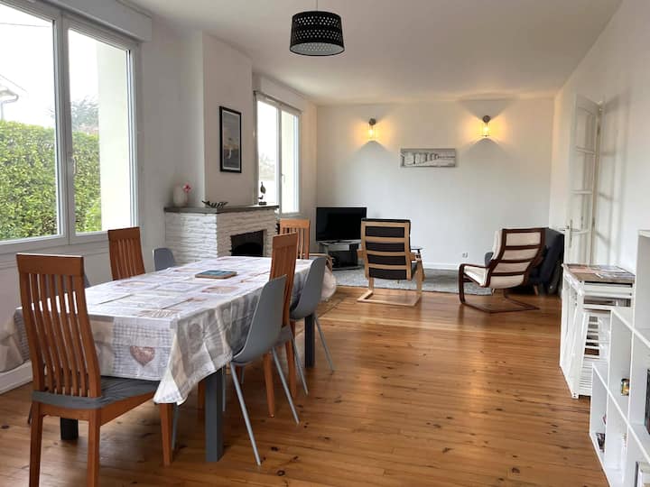 Comme Une Maison Et Sa Chambre Privée - Châtelaillon-Plage