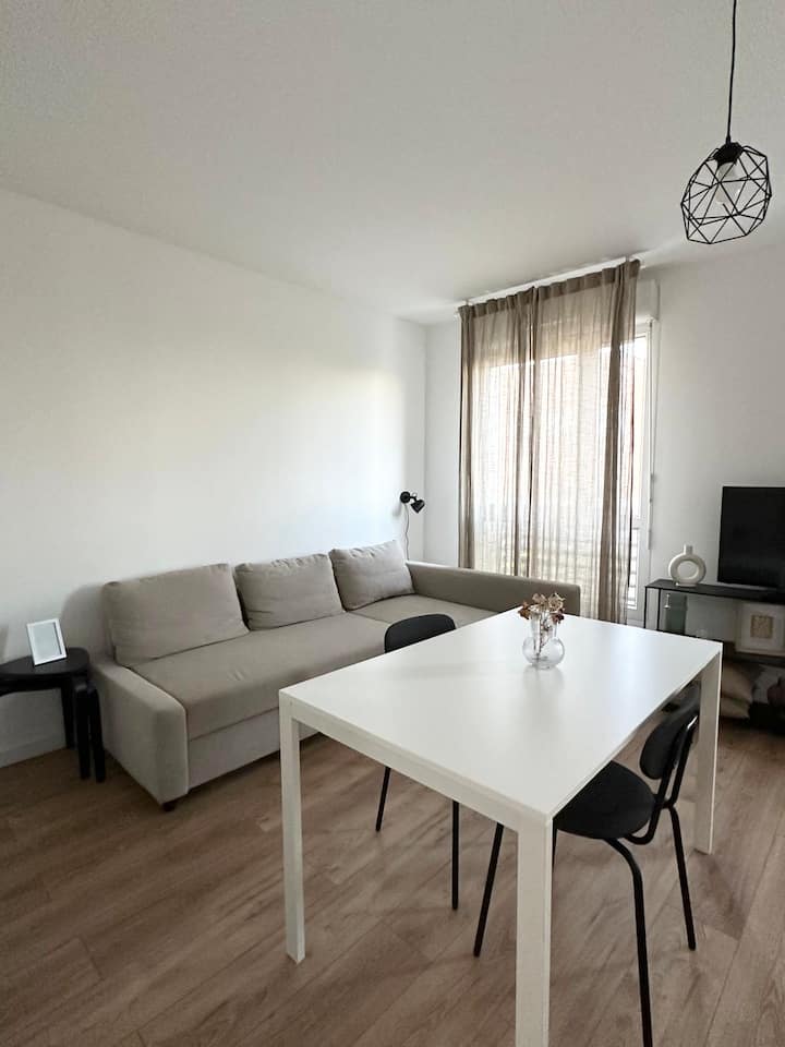 Studio 5 Min To Disneylandparis • 4guests •Parking - Montévrain
