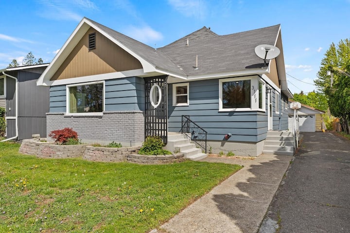 Beautiful Southhill Home - Spokane, WA