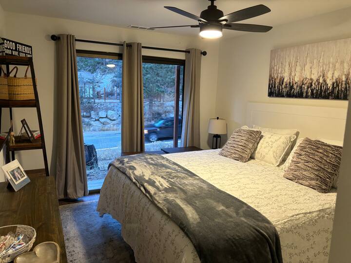 Tahoe Townhouse Ski Pad Monthly Rental - 게노아
