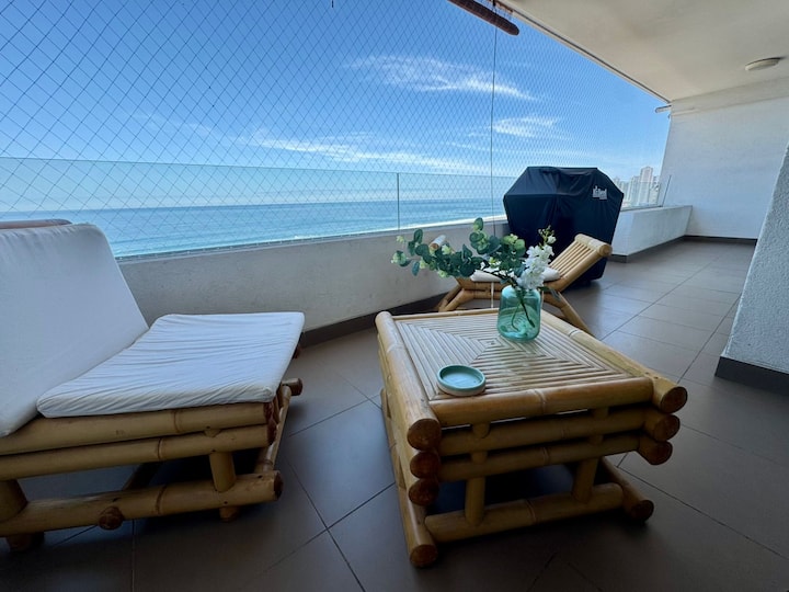 Beautiful Front Seat View To The Ocean - Iquique