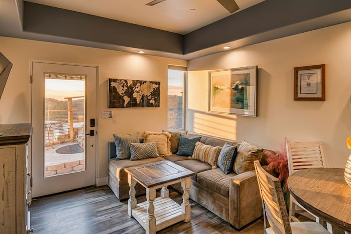 The Mountain Retreat - 1 Br/1bd Modern Escape - Thousand Oaks, CA