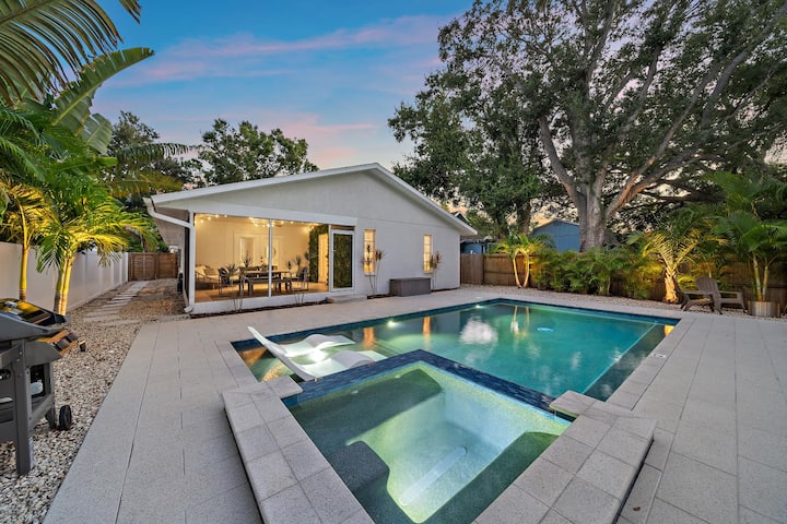 The Blessing House- Htd Pool/spa, Close To Beaches - Sarasota, FL