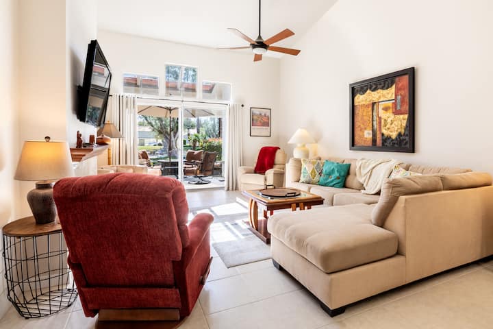 Light & Bright 1 Bedroom Villa - Palm Desert, CA