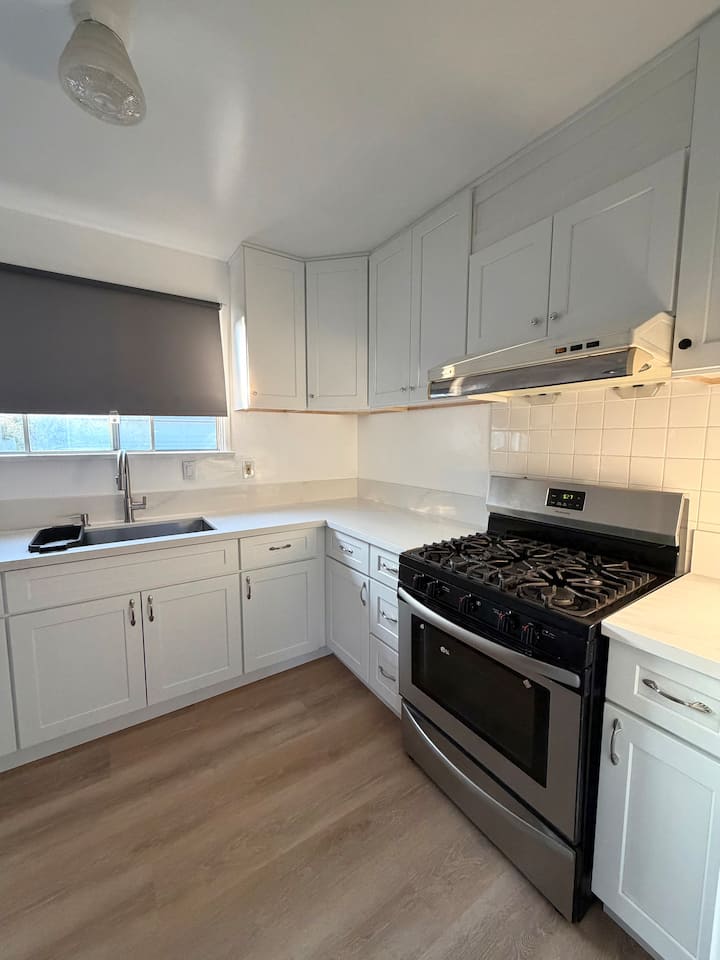 Cozy 2br/2ba Home - Torrance, CA