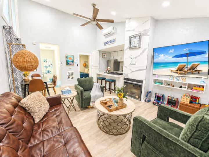 Endless Sunset- Near Beach, Surf, & Pet Beach! - Huntington Beach, CA