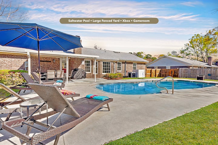 Retreat With Pool And Epic Game Room - North Charleston, SC