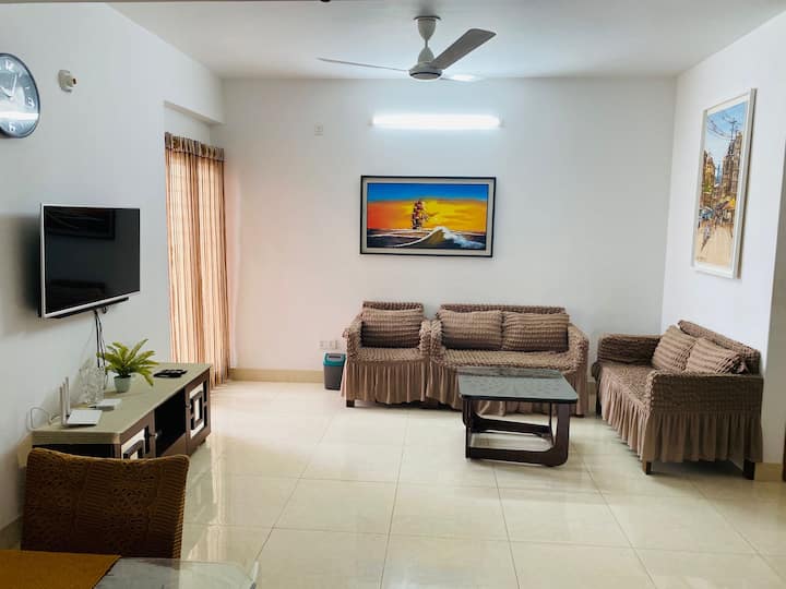 Bright & Airy 2br Flat In Uttara. Sleeps 4-6 - バングラデシュ