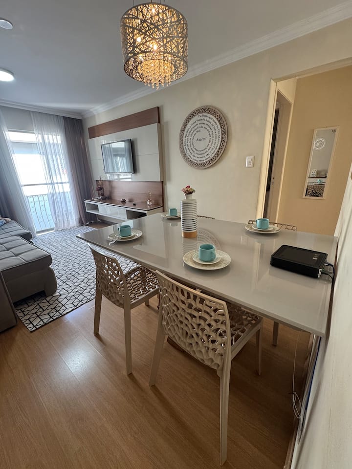 Apto Ensolarado Com Home Office | Vila Izabel - Curitiba