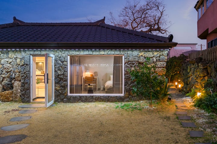 제주돌집 호유동 스테이 - Jeju-si