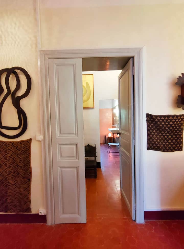 Villa Marguerite: B+b In Historic Green Village - Lodève