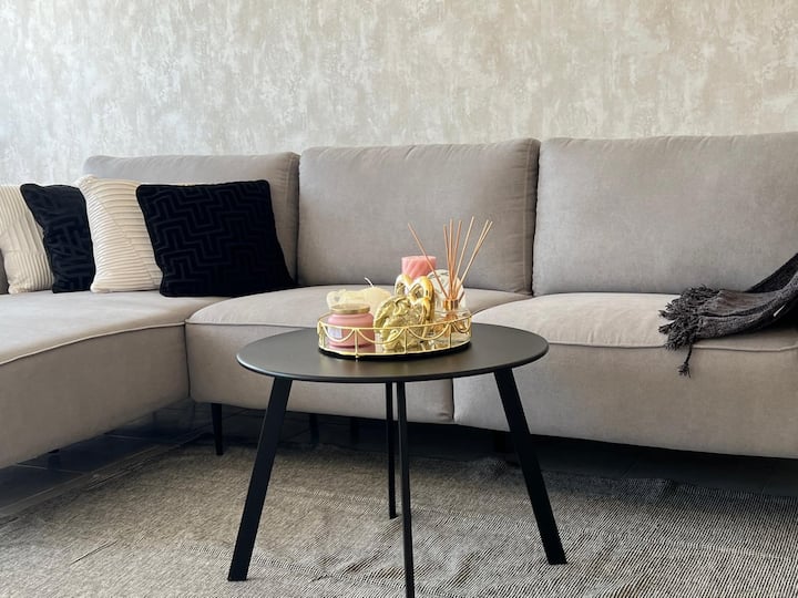 Spacious 2-bedroom Apartment With Parking - Lagos