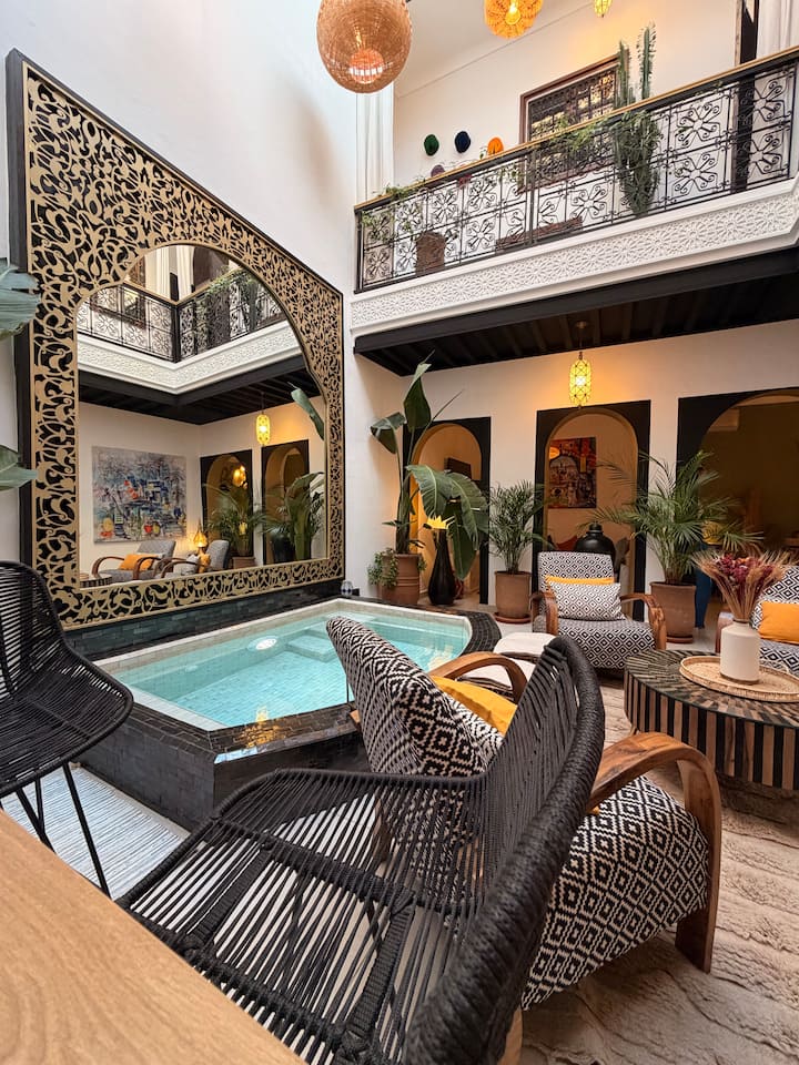 Riad Julilu Privatisé (11p) Au Cœur De La Médina - Marrakech