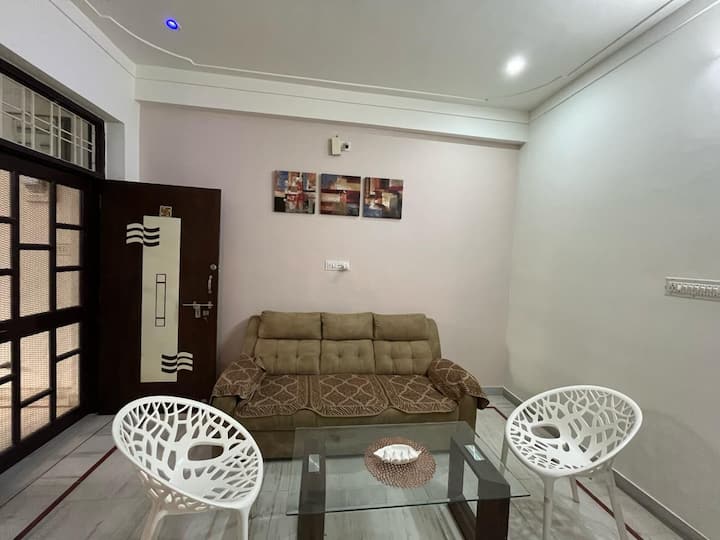 Home In Udaipur - Udaipur