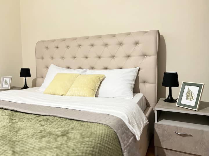 Central And Spacious Apartment - Moldawien