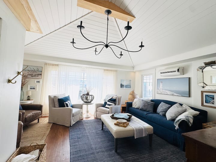 Walkable City Escape, Coastal Vibes/harbour Views! - Halifax