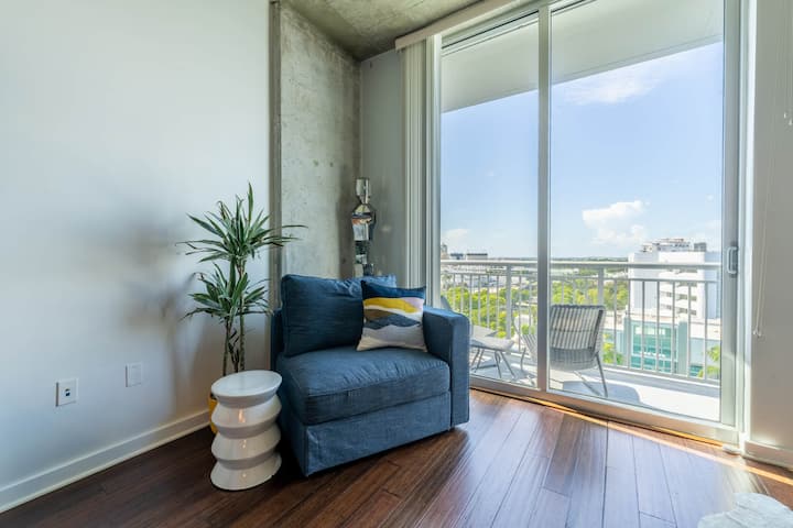 The Perfect Wfh Destination! - West Palm Beach, FL