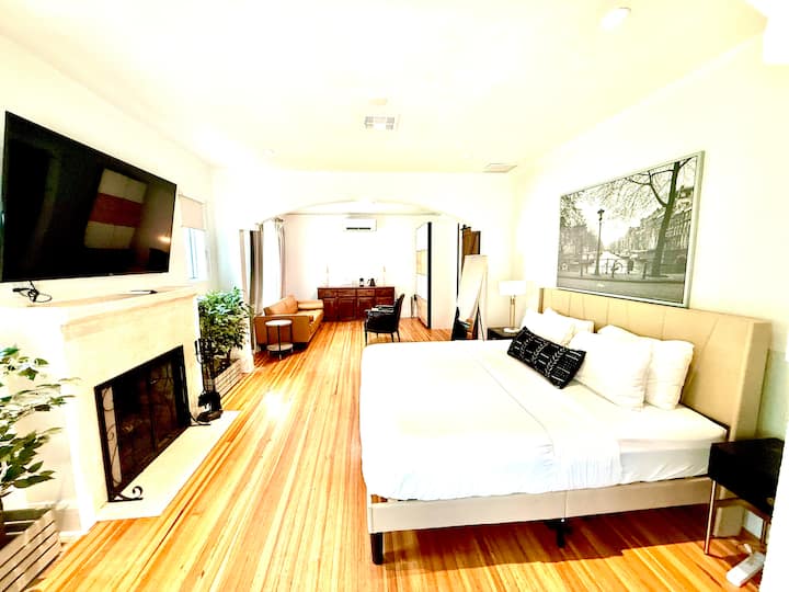 Supreme King Studio #9 - Miami