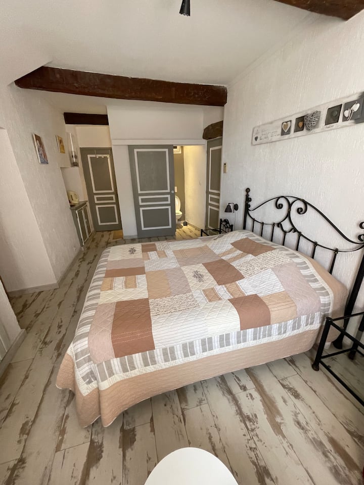 Chambre De Charme Indépendante Chez L'habitant - Draguignan