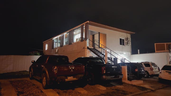 Edificio Con 3 Aptos/circuito Cerrado/5 Min De Xpl - Honduras