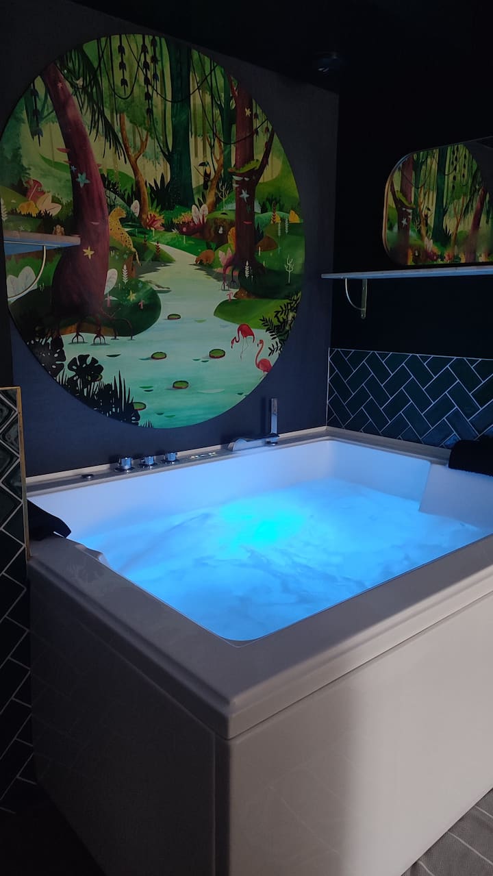 Grand Appartement - Jacuzzi Intérieur - Jardin - Sucé-sur-Erdre