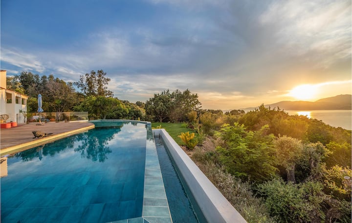Gorgeous Home In Porticcio - Ajaccio