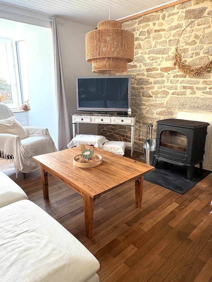 La Villa D'anna,
Maison Proche Mer Et Jardin Clos - Pointe du Raz
