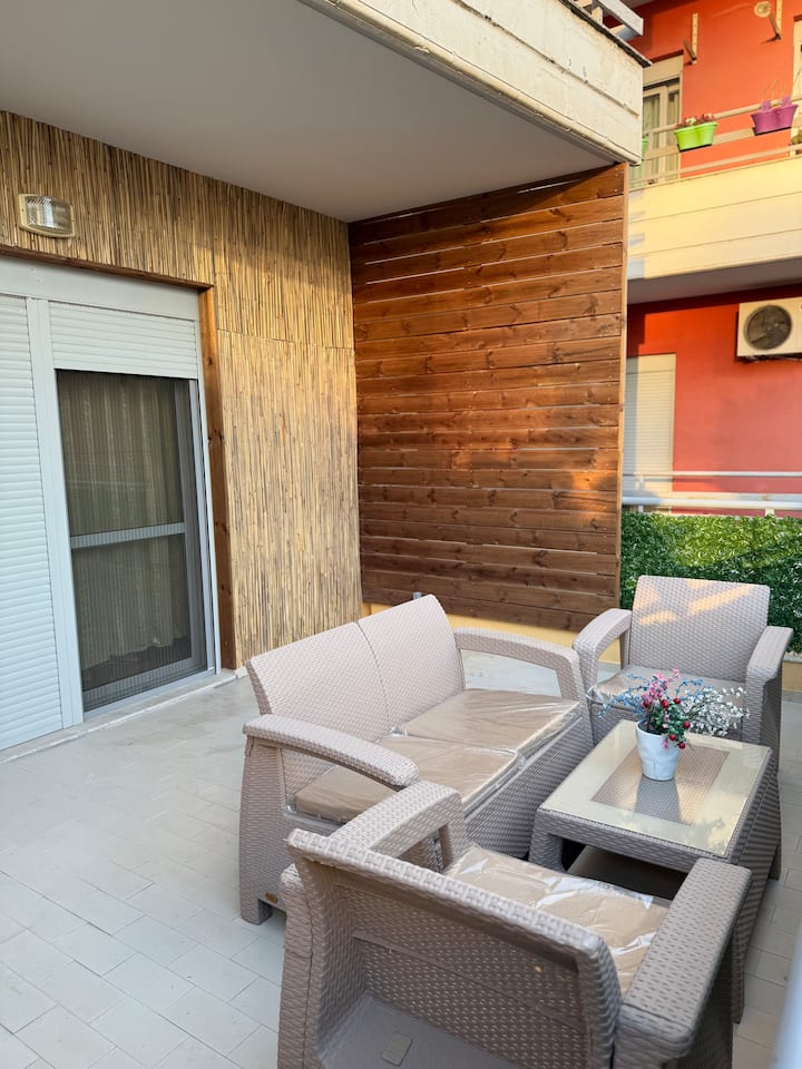 Sea Front Apartment - Valona