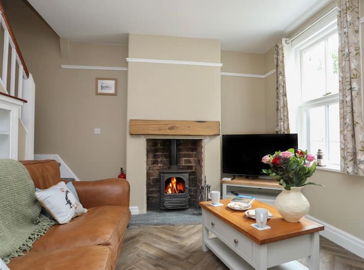 Hafan Glyd | Charming Cosy Cottage In Conwy - Conwy