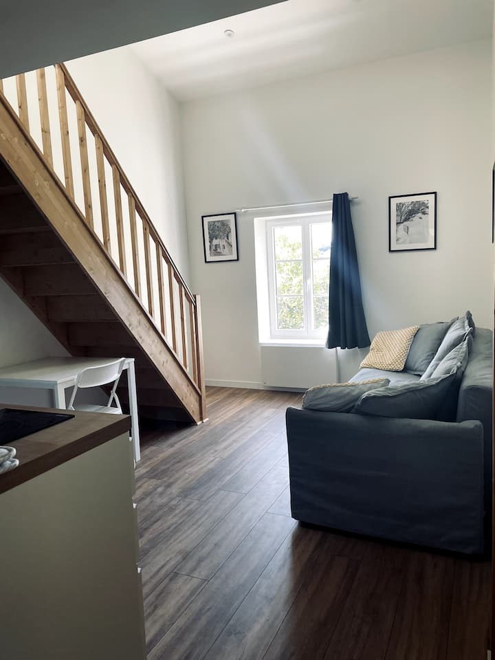 Studio Neuf, 1 Min De La Gare, Calme & éQuipé - L'Arbresle