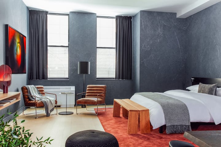Mint House 70 Pine By Kasa | Premium Studio King - New York City