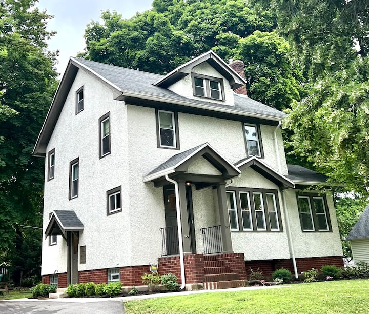 Everything You Need-home In
 N. Winton Village - 로체스터