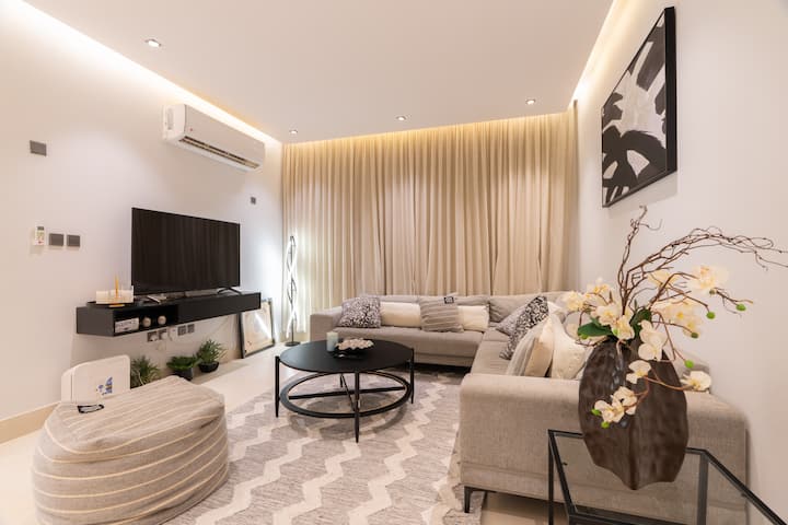 شقة الماجدية فاخرة غرفتين نوم، دخول ذاتي وموقف قبو - Riyadh