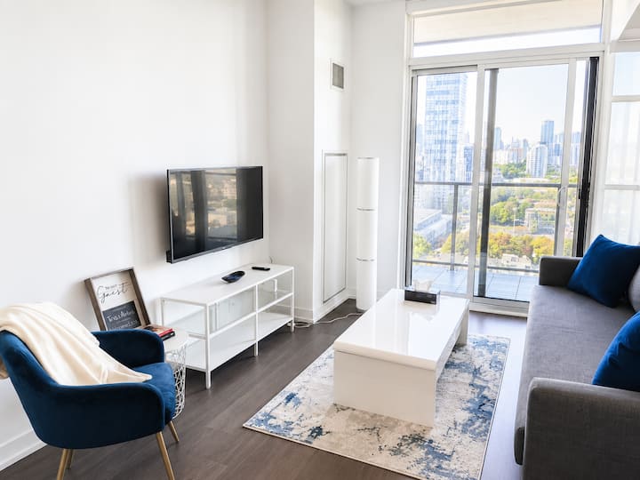 Stunning Downtown Condo, Near St. Lawrence Market - Toronto