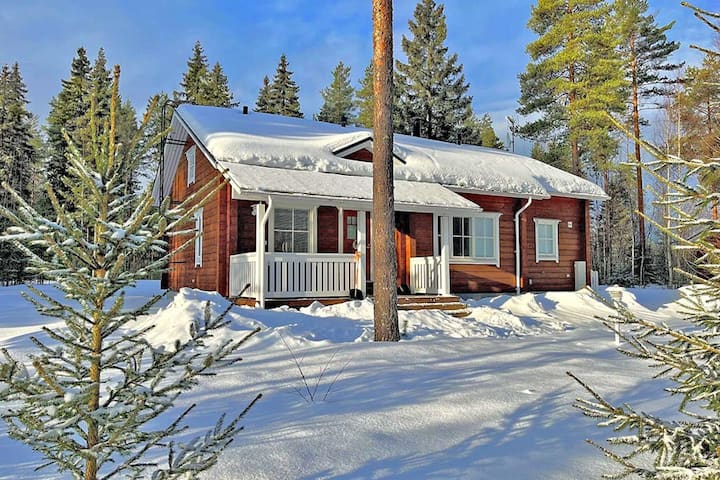 Ylellinen Huvila Villa Aleksandra,lähellä Juvaa - Juva