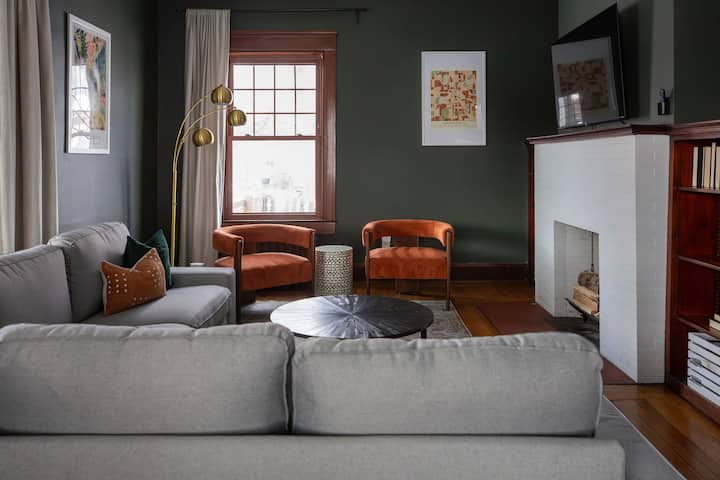 Perfect For Large Groups * Mansion * Speakeasy - Minneapolis, MN