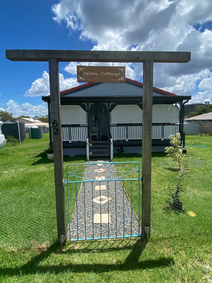Aplin Cottage A Grand Cottage - Stanthorpe