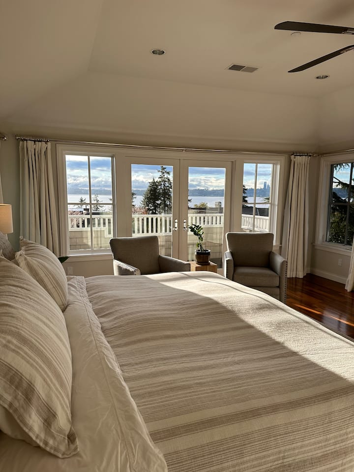 Lakeview For 8 In Medina W/ Guest House & Hot Tub - Kirkland, WA