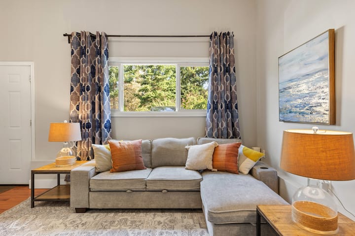 Ideal Nw Getaway | Near Lake Washington & Seattle - Bothell, WA