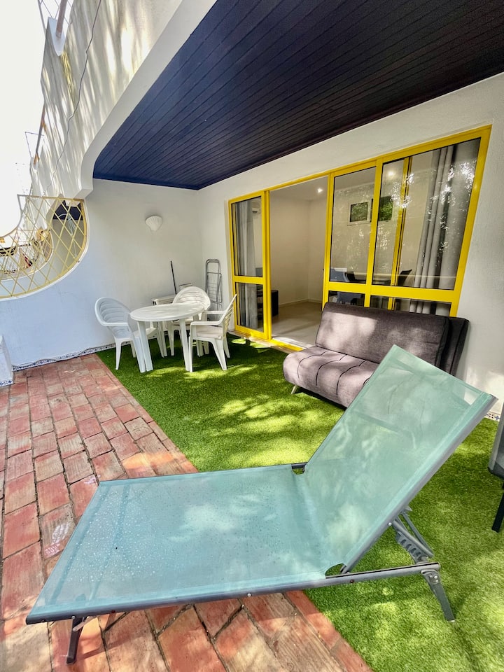 T.0+1   Junto Da Praia. - Quarteira